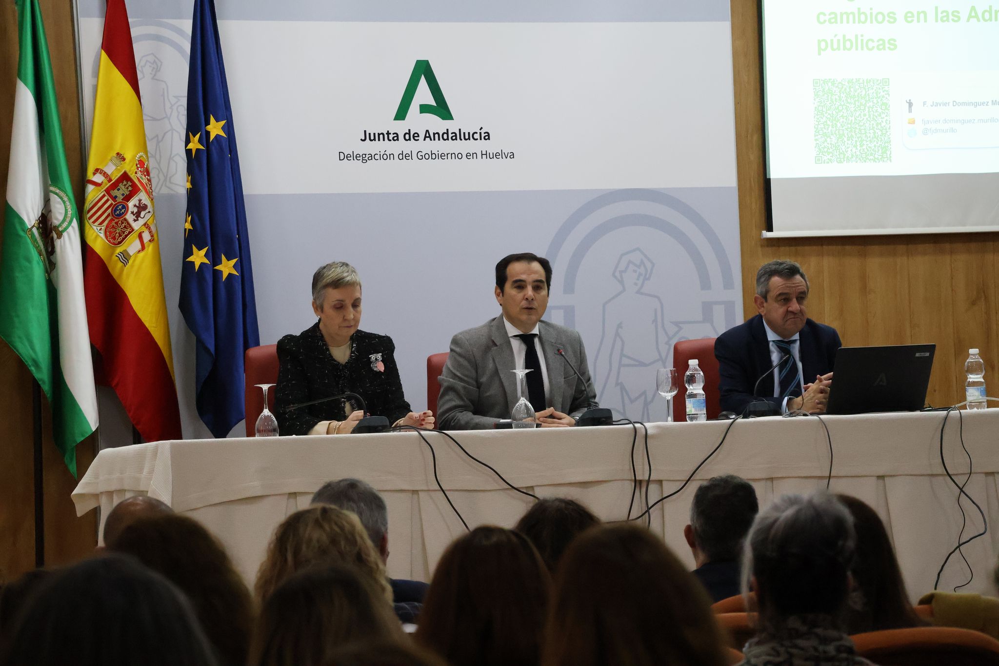 La Junta impulsa la formación de los empleados públicos ante la radical transformación que ...